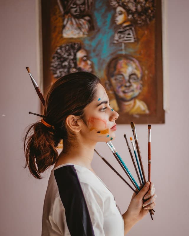 What is Commissioned Art? All You Need to Know to Get Started